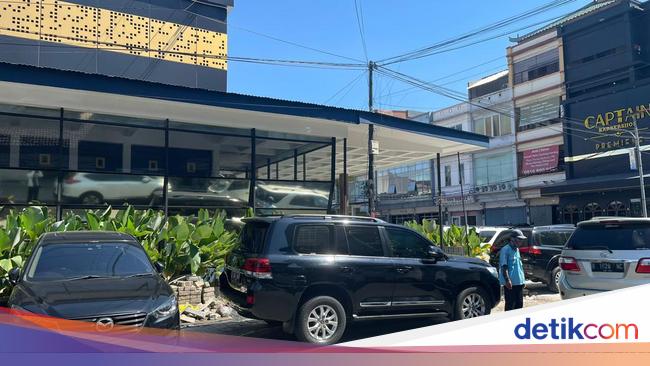 Viral Cekcok Ketua RT di Pluit soal Ruko Makan Badan Jalan, Begini ... Viral Cekcok Ketua RT di Pluit soal Ruko Makan Badan Jalan, Begini ...