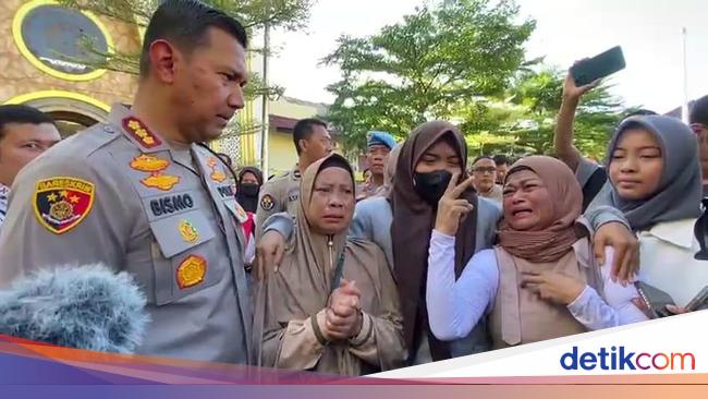 Keluarga Korban Histeris, Minta Tukul Pembacok Pelajar Dihukum Berat