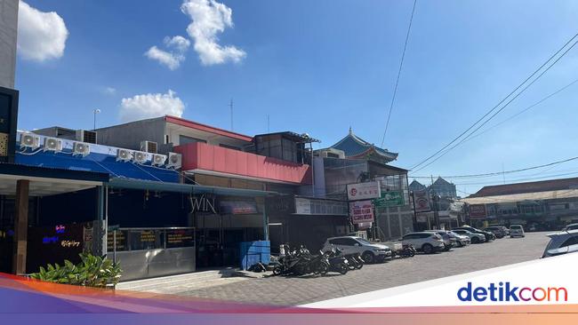 Penampakan Ruko di Pluit Jakut yang Disebut Ketua RT Makan Badan Jalan Penampakan Ruko di Pluit Jakut yang Disebut Ketua RT Makan Badan Jalan