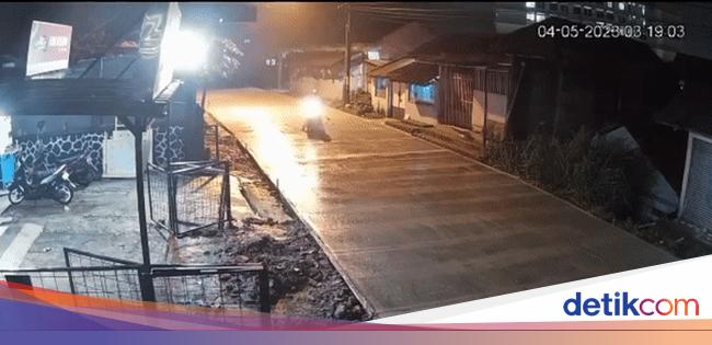 Viral Tingkah Pemotor Libas Jalan Cor Basah di Bandung