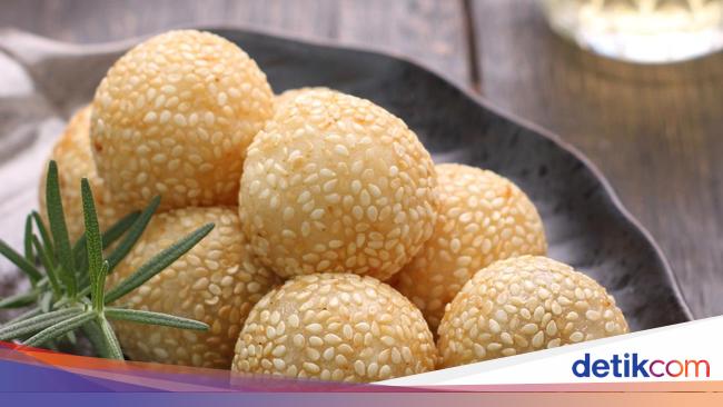 Resep Onde-onde Isi Kacang Hijau yang Empuk Legit