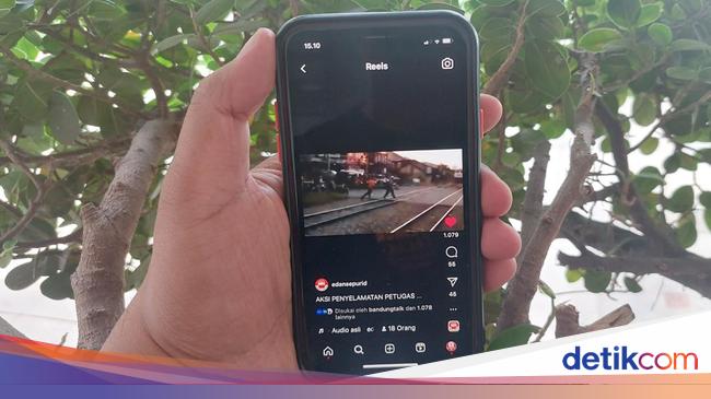 Viral! Petugas Perlintasan KA Selamatkan Pejalan Kaki di Bandung