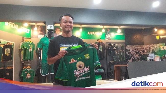 Teken Kontrak Baru, M Hidayat Ingin Juara Bersama Persebaya