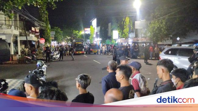 Heboh Tas Diduga Berisi Bom di Parepare, Tim Gegana Brimob Diterjunkan