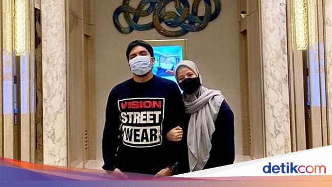 Desta Ternyata Sudah Setahun Pisah Rumah dengan Natasha Rizki Desta Ternyata Sudah Setahun Pisah Rumah dengan Natasha Rizki