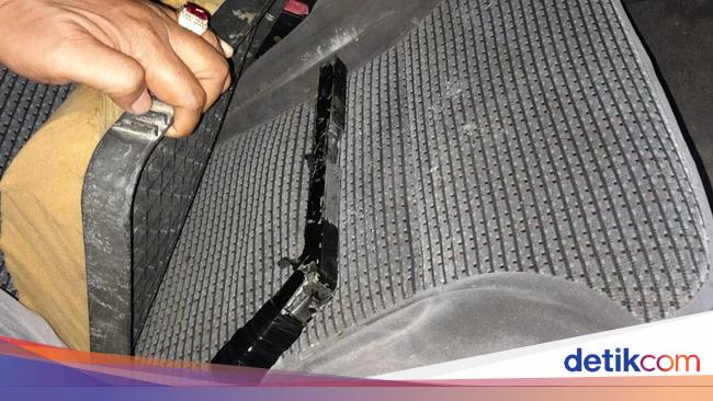 Pistol Rakitan Ditemukan Dalam Mobil Terparkir 2 Hari di Jember