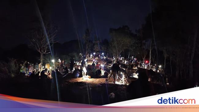 Ada 'Pasar Malam' di Tambang Emas Ilegal Sukabumi