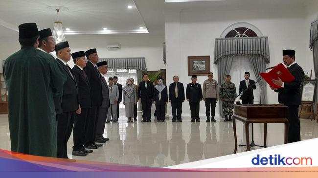 Bupati Sumedang Mutasi dan Rotasi Pejabat Eselon 2