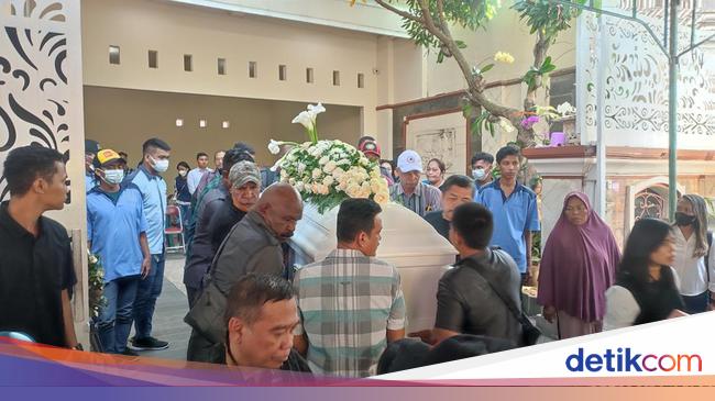 Teka-teki Kematian Putri Pj Gubernur Papua Pegunungan di Kos Semarang Teka-teki Kematian Putri Pj Gubernur Papua Pegunungan di Kos Semarang