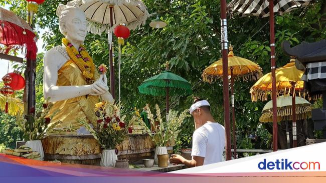 Pelinggih Ratu Niang Sakti Dikunjungi Pemedek Dalam-LN, Minta Jodoh ...