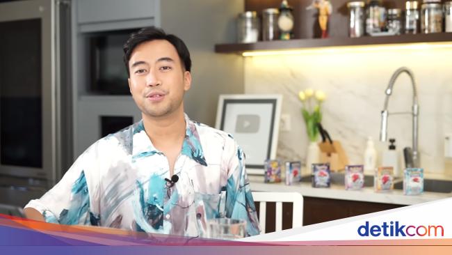 Vidi Aldiano Ogah Bahas Sakit, Ngaku Sehat-sehat Saja Vidi Aldiano Ogah Bahas Sakit, Ngaku Sehat-sehat Saja