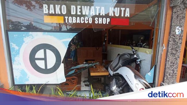 Viral Sepeda Motor Tabrak Toko di Kuta, Dikendarai Bule Bonceng Tiga?