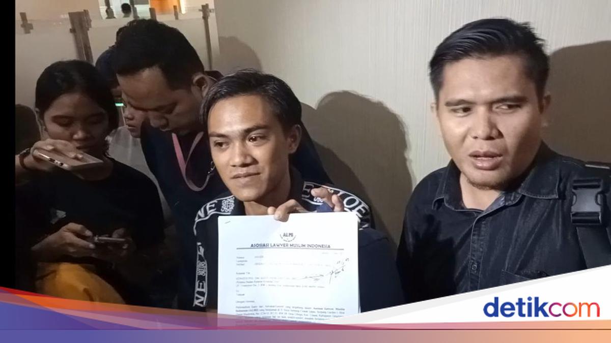 Video Syur 47 Detik Mirip Rebecca Klopper Diadukan ke Polisi