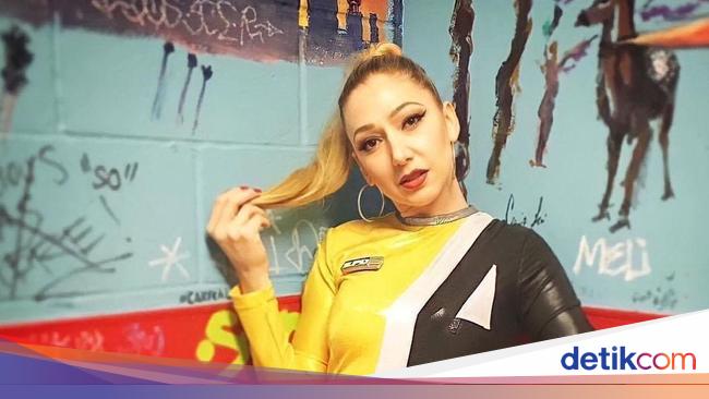 Pemeran Power Ranger Kuning ini Pilih Jadi Bintang OnlyFans