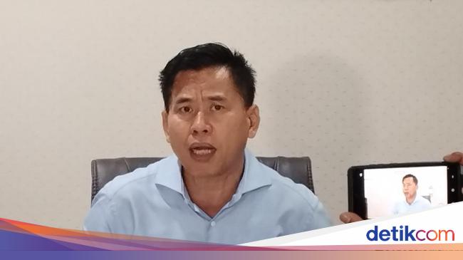 Dipolisikan Pemilik Ruko 'Makan Jalan', Ketua RT Riang: Tak Masalah Dipolisikan Pemilik Ruko 'Makan Jalan', Ketua RT Riang: Tak Masalah