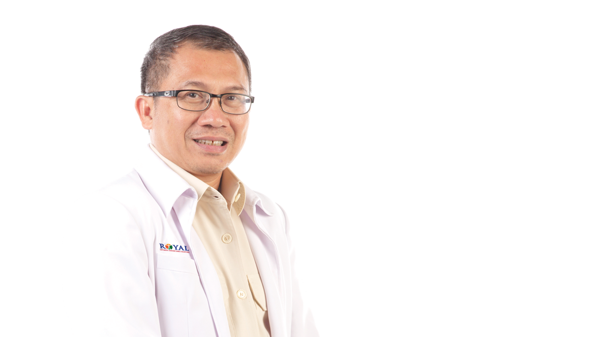 Profil Dr dr Bobby Natanel Nelwan, SpOT(K), Pawang Cedera ACL Langganan ...