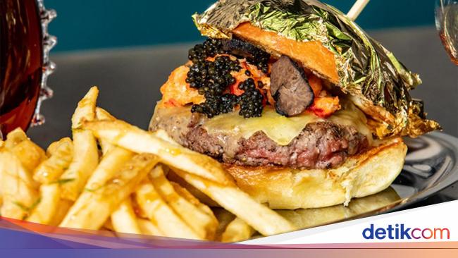 Burger Sultan Ini Ada Emasnya, Harganya Fantastis!