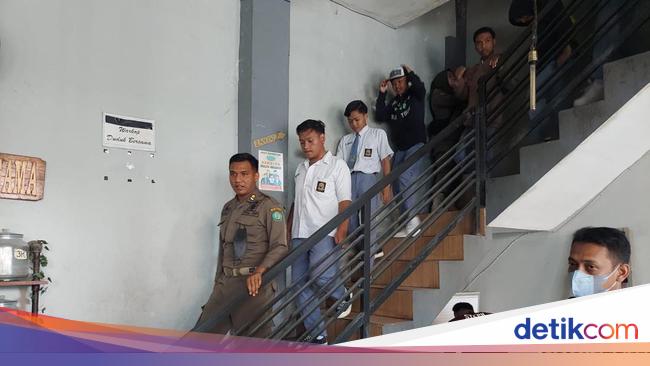 31 Pelajar Sidoarjo yang Bolos Terciduk Satpol PP di Sebuah Kafe