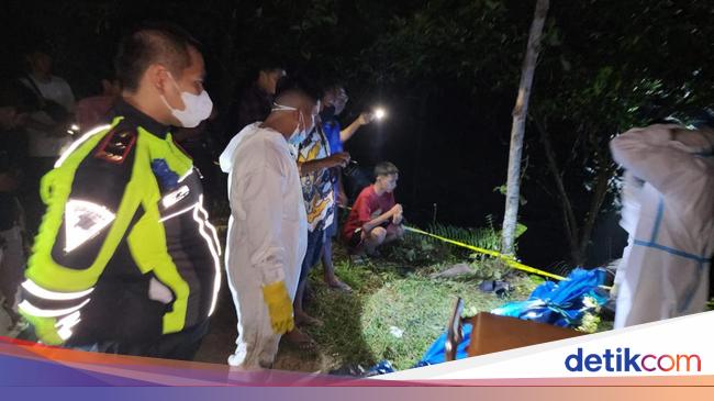 Geger Mayat Wanita Diduga Diperkosa di Kampar, Ternyata Epilepsi Kambuh Geger Mayat Wanita Diduga Diperkosa di Kampar, Ternyata Epilepsi Kambuh