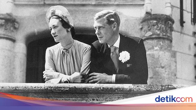 10 Foto Raja Inggris yang Menikahi Sosialita, Ada Kisah Sedih di Baliknya