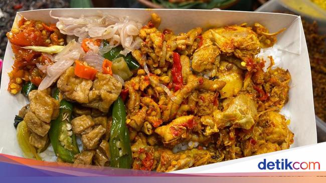 Di 'Asian Street Food' Bisa Jajan Nasi Pedas Bali hingga Es Goyang