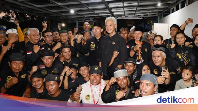 Sowan ke Markas Besar Macan Ali Cirebon, Ganjar Diberi Gelar Khusus