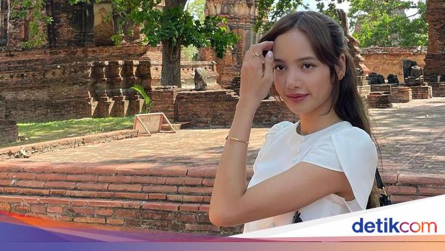 Potret Lisa BLACKPINK Saat di Thailand, Ayu Banget!