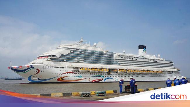Wujud Kapal Pesiar Raksasa Pertama Buatan China