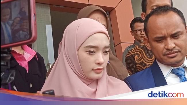 Mediasi Gagal, Inara Rusli Disebut Kecewa dengan Pernyataan Virgoun Mediasi Gagal, Inara Rusli Disebut Kecewa dengan Pernyataan Virgoun