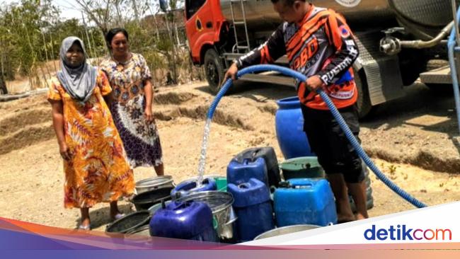 Desa di 5 Kecamatan Situbondo Kekeringan, BPBD Mulai Dropping Air Bersih
