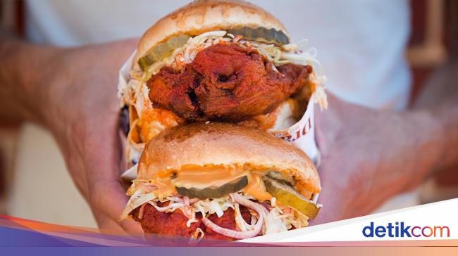 Burger Tak Wajar yang Bikin Konsumen Geram