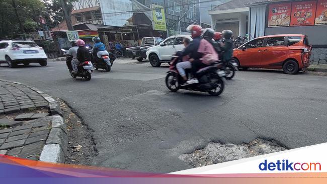 Pemotor Harus Hati-hati Saat Menikung di Jalan Punawarman-Ranggagading