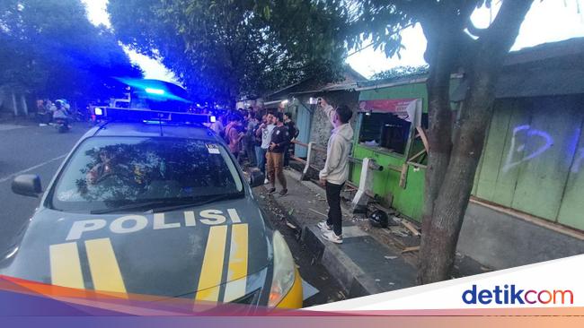 Horor Saat Gerombolan Motor Serang Warga dan Rusak Kios di Cianjur