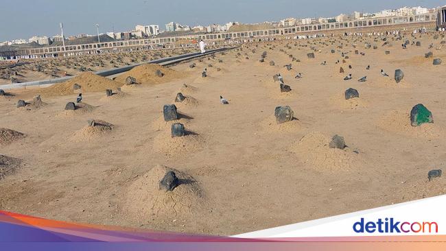 Doa Salam Waktu Ziarah di Makam Baqi'