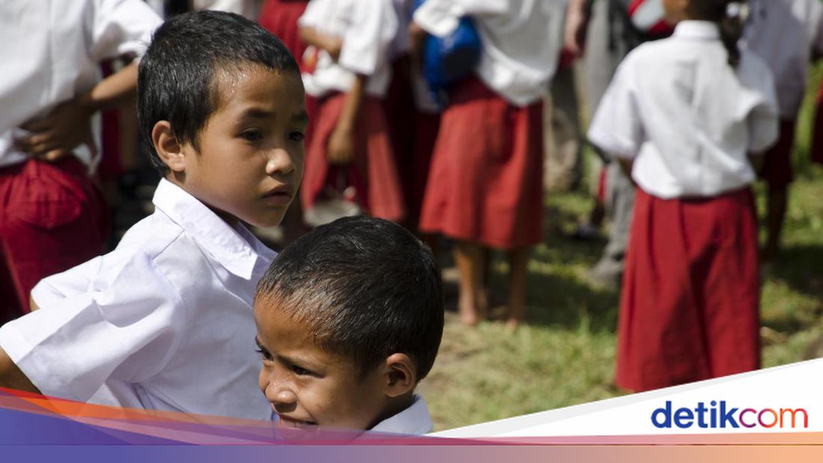 Warga Tagih Janji Seragam Sekolah Gratis Wali Kota Palopo