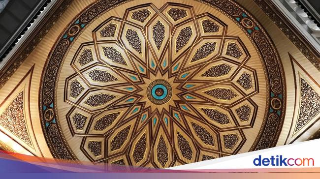 Rahasia Kubah Masjid Nabawi yang Bisa Bergeser Rahasia Kubah Masjid Nabawi yang Bisa Bergeser