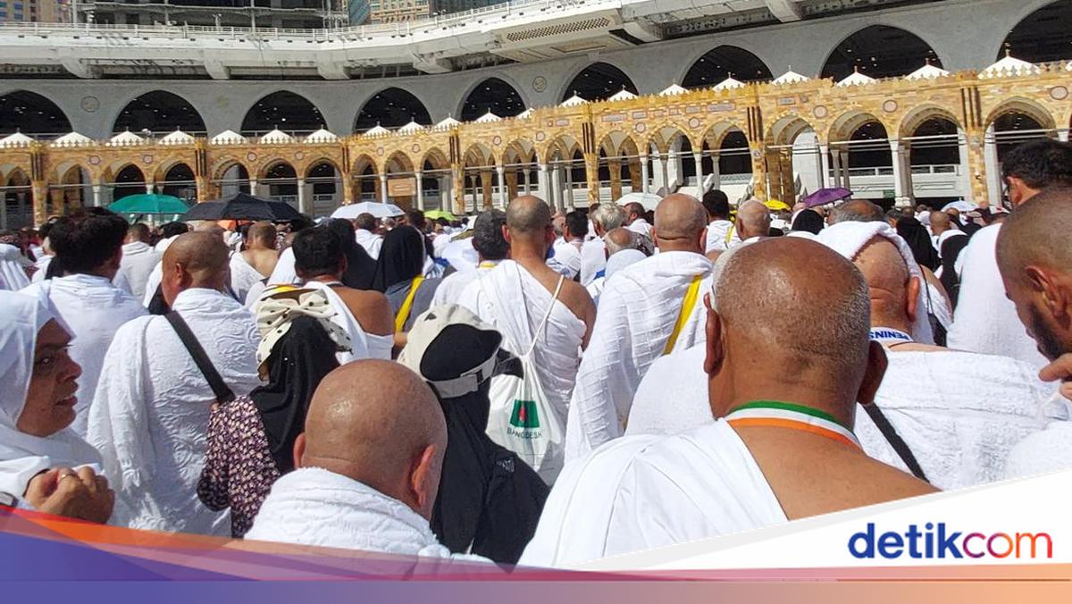 Apa Itu Thawaf? Ini Pengertian, Macam-macam dan Tata Caranya