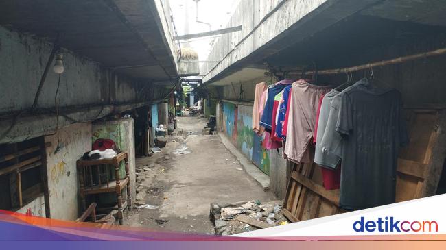 14 Keluarga Warga Kolong Tol Angke Mulai Dipindahkan ke Rusun Besok