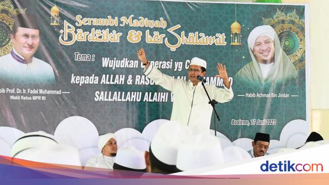 Fadel Muhammad Gelar Zikir Bersama-Motivasi Santri Ponpes di Gorontalo