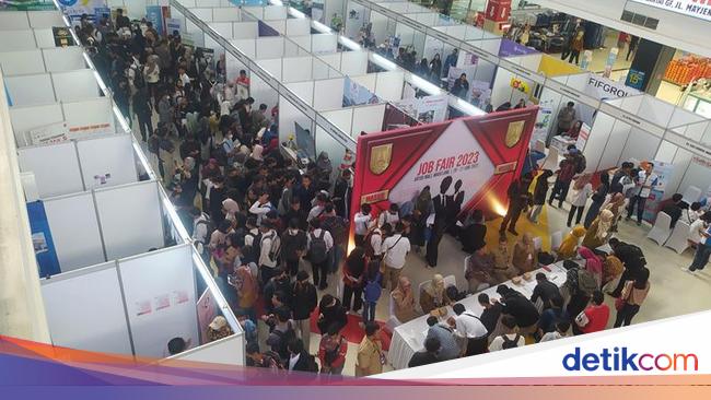 Arti Job Fair, Manfaat, dan Tip Sukses Melamar Kerja di Dalamnya