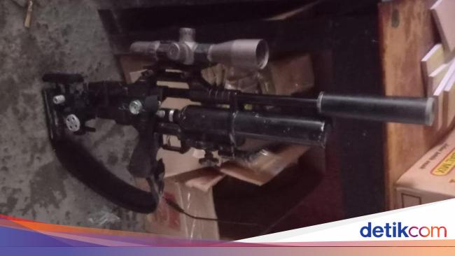 Video Viral Pentolan Preman Todong Senpi di Sidoarjo Ternyata Cuma Guyon Video Viral Pentolan Preman Todong Senpi di Sidoarjo Ternyata Cuma Guyon