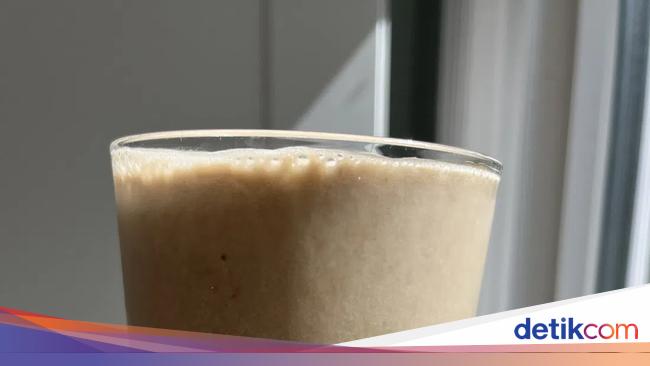 Cara Bikin Es Kopi Pisang yang Viral di TikTok