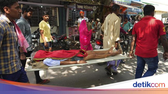 Potret Pasien Membludak di RS India Dipicu Gelombang Panas Ekstrem Potret Pasien Membludak di RS India Dipicu Gelombang Panas Ekstrem