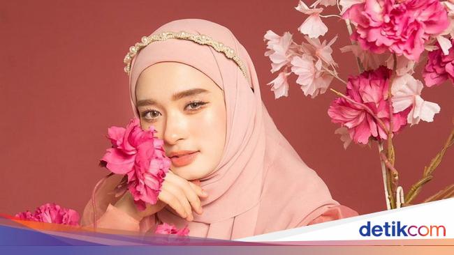 7 Foto Inara Rusli Jadi Model Pemotretan, Memesona Sampai Dikira Suntik ...