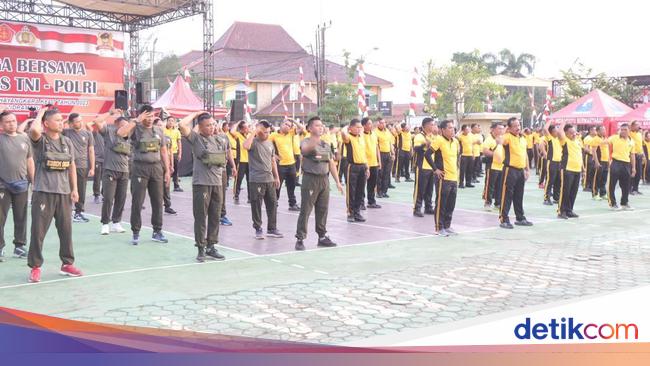 Cara TNI-Polri di Indramayu Jaga Sinergitas Hadapi Tahun Politik Cara TNI-Polri di Indramayu Jaga Sinergitas Hadapi Tahun Politik