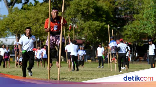 Potret Keseruan Lomba Olahraga Tradisional di Bali