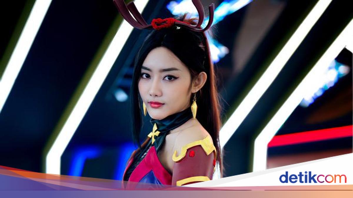 6 Potret Putri Maudy Cosplayer Kesayangan Netizen