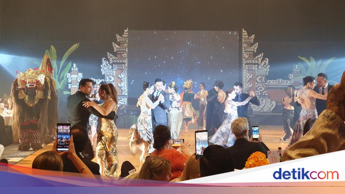 Apiknya Kolaborasi Barong Bali dan Tari Tango Asal Argentina