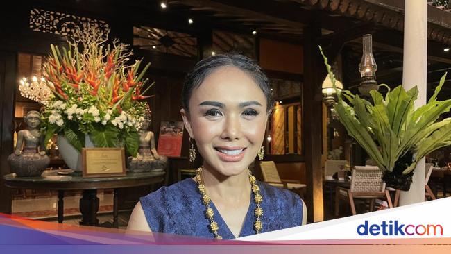 Rahasia Awet Muda Yuni Shara, Cuma Cintai Diri Sendiri Rahasia Awet Muda Yuni Shara, Cuma Cintai Diri Sendiri
