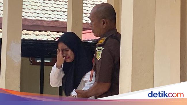 Deretan Bukti Istri Anggota Brimob Kepergok Selingkuh hingga Bunuh Suami Deretan Bukti Istri Anggota Brimob Kepergok Selingkuh hingga Bunuh Suami